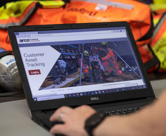 Brands - Sundstrom - Servicing | Arco